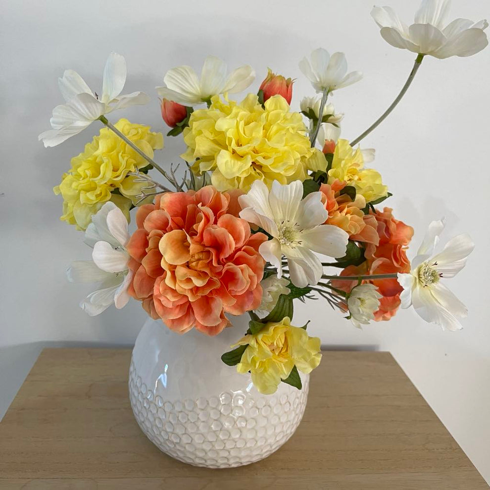 Zesty Bud Vase Arrangement – Flowers On Melville